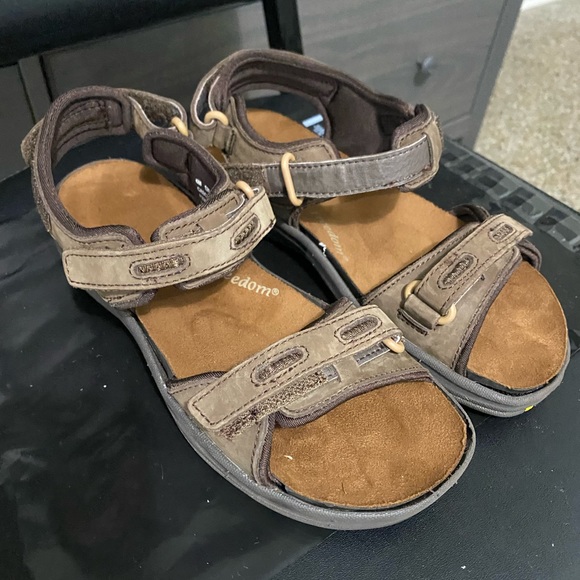 Barefoot Freedom | Shoes | Drew Womens Cascade Barefoot Freedom Brown ...